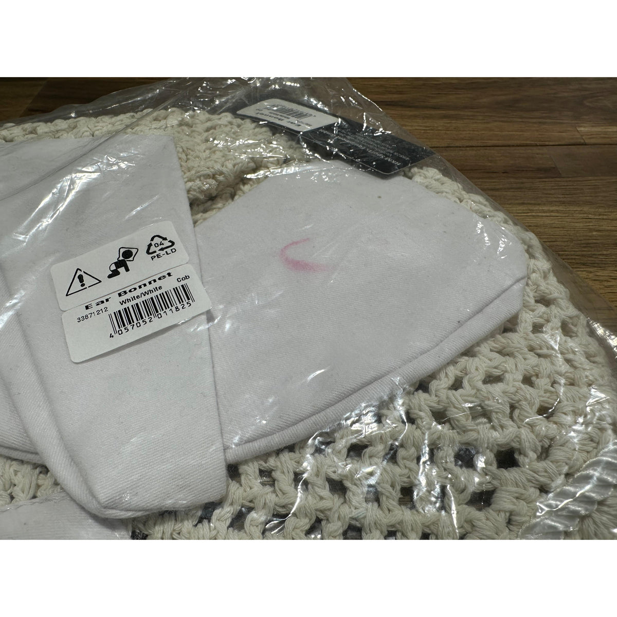 Ear bonnet - White/Cob Size - Factory Seconds – Tacklet